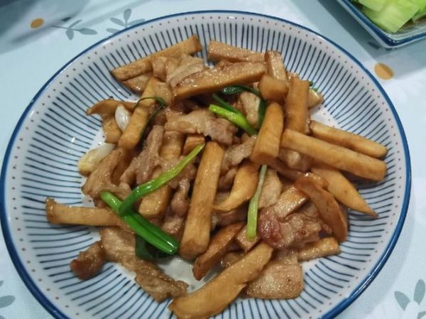 大头菜炒肉怎么炒好吃_大头菜炒肉用焯水吗-第3张图片-山城妙识 大头菜炒肉怎么炒好吃_大头菜炒肉用焯水吗-第3张图片-山城妙识