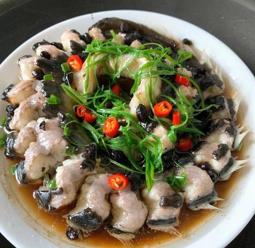 清蒸鳗鱼怎么做_清蒸鳗鱼家常做法步骤-第1张图片-山城妙识