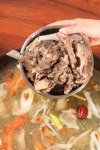 炖羊肉家常做法_怎样去除膻味-第3张图片-山城妙识 炖羊肉家常做法_怎样去除膻味-第3张图片-山城妙识