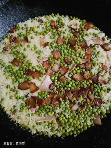腊肉豌豆饭怎么做_腊肉豌豆饭需要焯水吗-第1张图片-山城妙识 腊肉豌豆饭怎么做_腊肉豌豆饭需要焯水吗-第1张图片-山城妙识