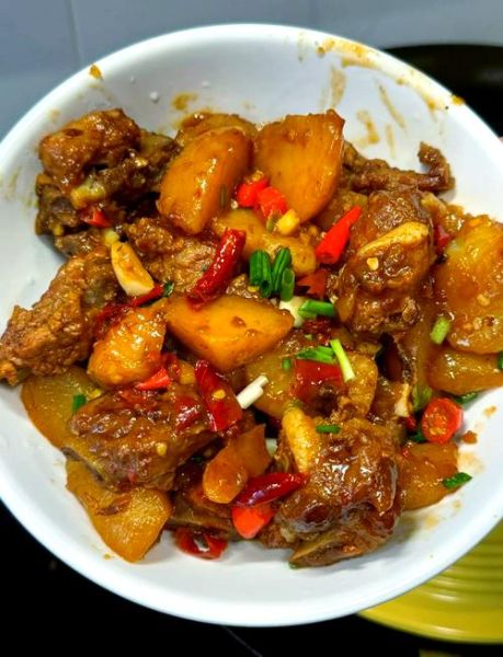 排骨烧土豆怎么做_排骨烧土豆的家常做法-第1张图片-山城妙识 排骨烧土豆怎么做_排骨烧土豆的家常做法-第1张图片-山城妙识