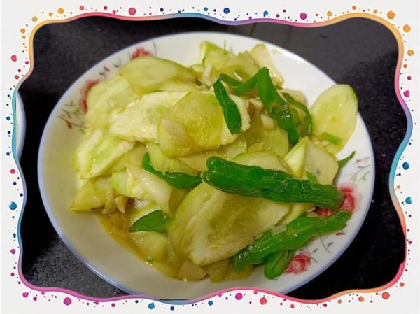 素炒黄瓜片怎么做_素炒黄瓜片的家常做法-第1张图片-山城妙识