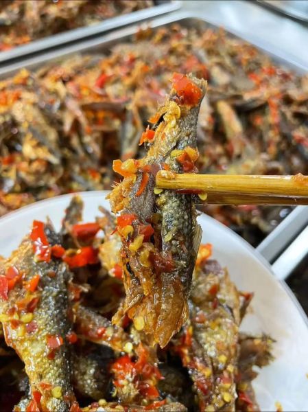 小河鱼干怎么做好吃_小河鱼干的做法大全-第3张图片-山城妙识