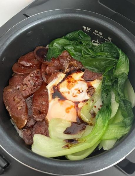 电饭锅煲仔饭怎么做_电饭锅煲仔饭不粘锅技巧-第3张图片-山城妙识