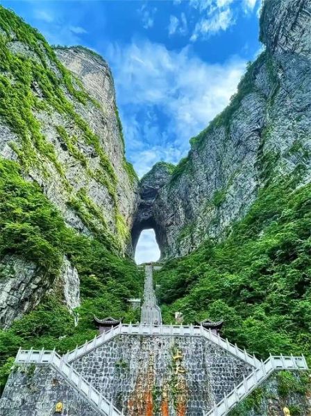 张家界主要景点有哪些_张家界必去景点推荐-第2张图片-山城妙识 张家界主要景点有哪些_张家界必去景点推荐-第2张图片-山城妙识