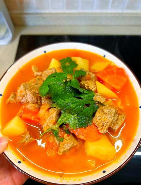 西红柿牛肉怎么做好吃_西红柿炖牛肉的正宗做法-第1张图片-山城妙识 西红柿牛肉怎么做好吃_西红柿炖牛肉的正宗做法-第1张图片-山城妙识