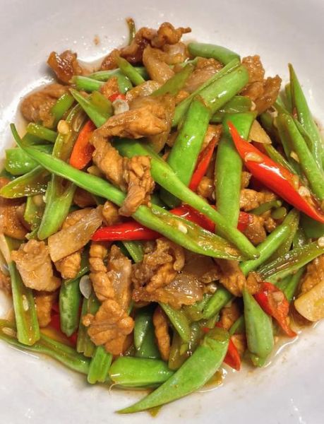 四季豆炒肉怎么做_四季豆炒肉先炒哪个-第1张图片-山城妙识 四季豆炒肉怎么做_四季豆炒肉先炒哪个-第1张图片-山城妙识