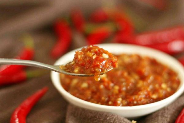 正宗蒜蓉辣酱怎么做_蒜蓉辣酱保存多久-第3张图片-山城妙识 正宗蒜蓉辣酱怎么做_蒜蓉辣酱保存多久-第3张图片-山城妙识