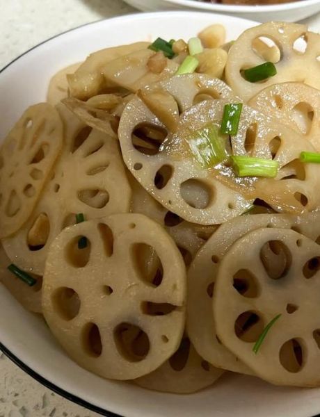 炒莲藕怎么炒才脆_炒莲藕的家常做法-第1张图片-山城妙识