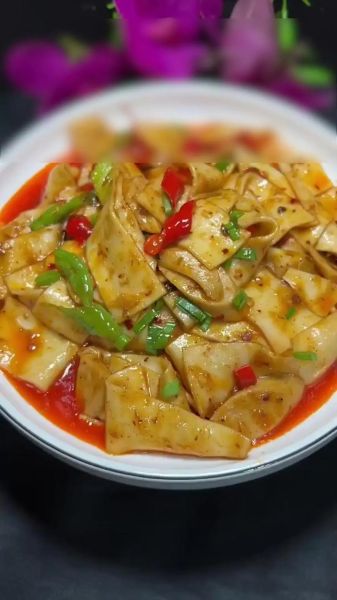 炒宽粉的家常做法_怎么炒宽粉不粘锅-第1张图片-山城妙识 炒宽粉的家常做法_怎么炒宽粉不粘锅-第1张图片-山城妙识