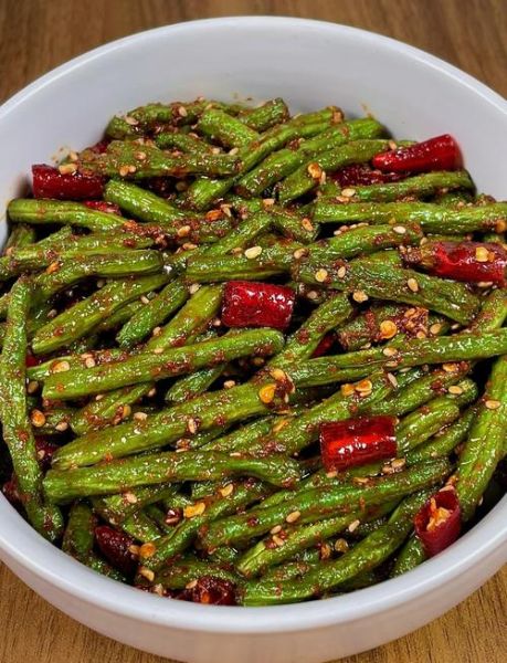 干煸芸豆怎么做才酥脆_干煸芸豆用不用焯水-第1张图片-山城妙识 干煸芸豆怎么做才酥脆_干煸芸豆用不用焯水-第1张图片-山城妙识