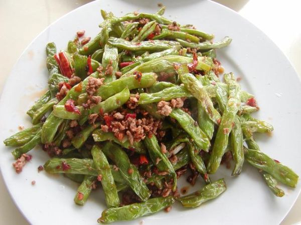 干煸芸豆怎么做才酥脆_干煸芸豆用不用焯水-第3张图片-山城妙识 干煸芸豆怎么做才酥脆_干煸芸豆用不用焯水-第3张图片-山城妙识