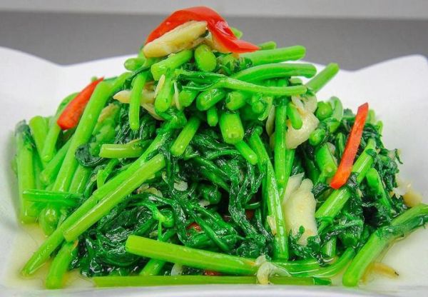 清炒茼蒿怎么炒不苦_清炒茼蒿用焯水吗-第3张图片-山城妙识