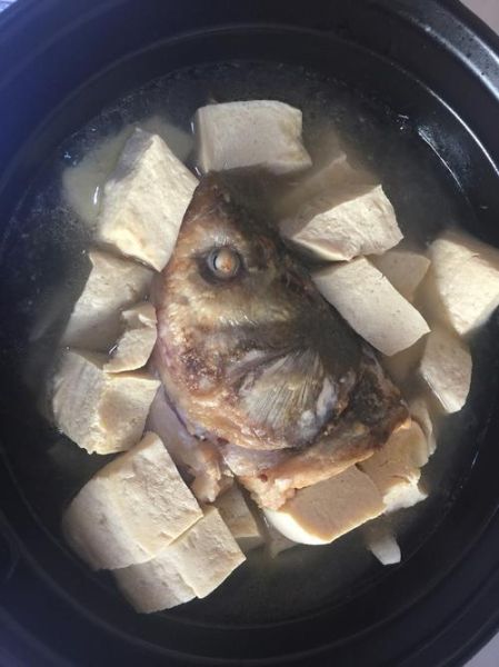 咸鱼炖豆腐怎么做_咸鱼炖豆腐的家常做法-第3张图片-山城妙识