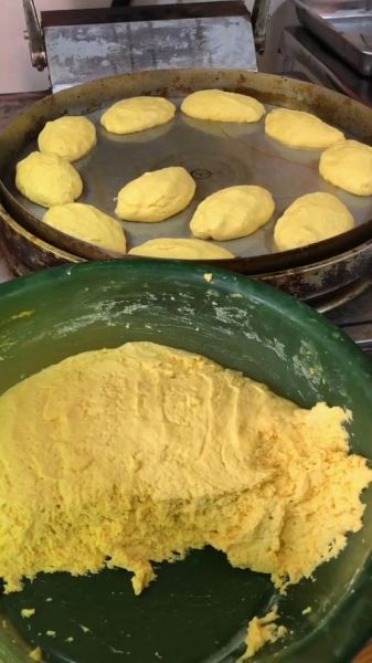 蒸玉米饼子怎么做_玉米饼子要蒸多久才熟-第2张图片-山城妙识 蒸玉米饼子怎么做_玉米饼子要蒸多久才熟-第2张图片-山城妙识