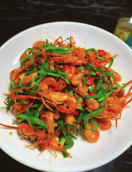 清炒河虾怎么做_清炒河虾要不要焯水-第1张图片-山城妙识 清炒河虾怎么做_清炒河虾要不要焯水-第1张图片-山城妙识