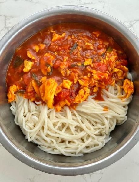 西红柿打卤面怎么做_家常做法步骤详解-第3张图片-山城妙识 西红柿打卤面怎么做_家常做法步骤详解-第3张图片-山城妙识