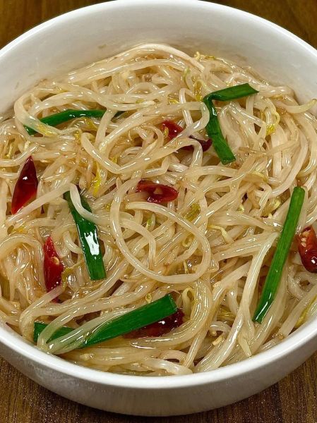 炒豆芽怎么炒才脆_炒豆芽要不要焯水-第3张图片-山城妙识