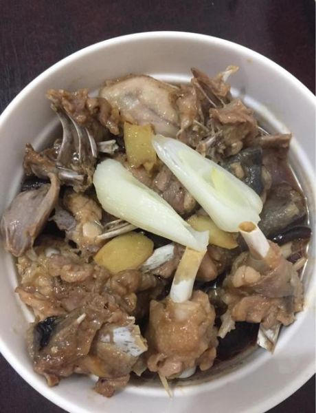 烧仔鸡怎么做好吃_烧仔鸡的家常做法-第1张图片-山城妙识 烧仔鸡怎么做好吃_烧仔鸡的家常做法-第1张图片-山城妙识