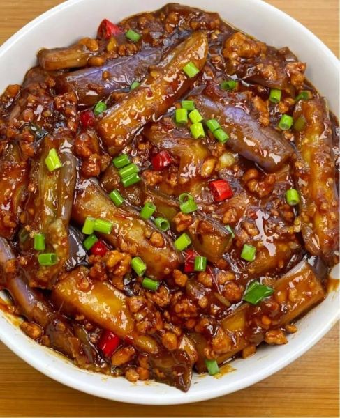 茄子怎么炒好吃又下饭_家常茄子做法步骤-第1张图片-山城妙识 茄子怎么炒好吃又下饭_家常茄子做法步骤-第1张图片-山城妙识