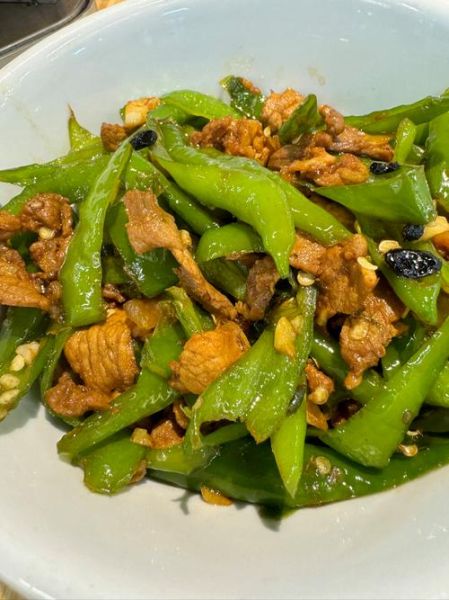 豌豆怎么炒好吃_豌豆的家常做法-第1张图片-山城妙识 豌豆怎么炒好吃_豌豆的家常做法-第1张图片-山城妙识