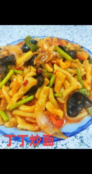 丁丁炒面怎么做_正宗新疆丁丁炒面家常做法-第3张图片-山城妙识 丁丁炒面怎么做_正宗新疆丁丁炒面家常做法-第3张图片-山城妙识