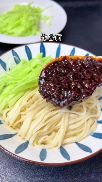 炸酱面怎么做好吃_正宗炸酱面做法视频-第2张图片-山城妙识 炸酱面怎么做好吃_正宗炸酱面做法视频-第2张图片-山城妙识