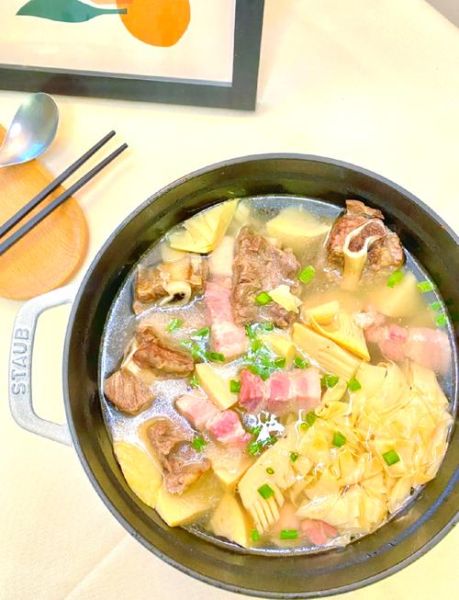 腌笃鲜的做法步骤_腌笃鲜正宗配方-第1张图片-山城妙识 腌笃鲜的做法步骤_腌笃鲜正宗配方-第1张图片-山城妙识