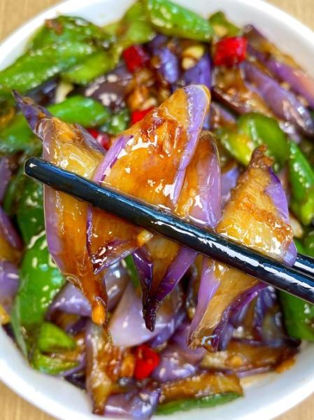 家常红烧茄子怎么做_红烧茄子先炸还是先炒-第2张图片-山城妙识 家常红烧茄子怎么做_红烧茄子先炸还是先炒-第2张图片-山城妙识