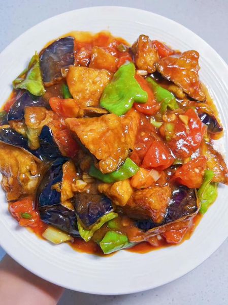 家常红烧茄子怎么做_红烧茄子先炸还是先炒-第1张图片-山城妙识 家常红烧茄子怎么做_红烧茄子先炸还是先炒-第1张图片-山城妙识