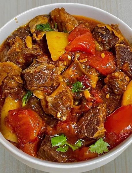 牛腩番茄炖土豆怎么做_牛腩番茄炖土豆的家常做法-第1张图片-山城妙识 牛腩番茄炖土豆怎么做_牛腩番茄炖土豆的家常做法-第1张图片-山城妙识