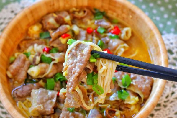 金针肥牛的家常做法_金针肥牛怎么做好吃又嫩-第1张图片-山城妙识 金针肥牛的家常做法_金针肥牛怎么做好吃又嫩-第1张图片-山城妙识