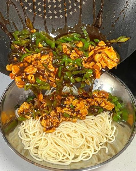 家常拌面怎么做_拌面酱汁怎么调才好吃-第3张图片-山城妙识