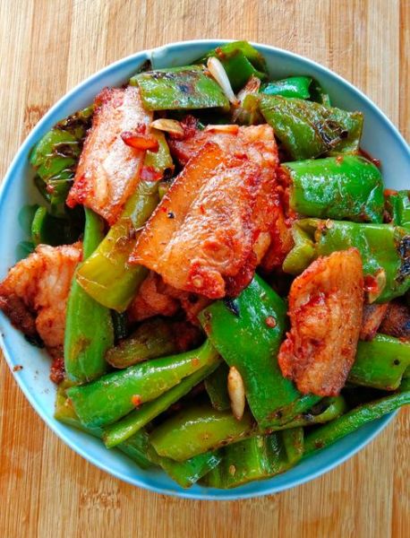 炒五花肉的家常做法_五花肉怎么炒才肥而不腻-第2张图片-山城妙识 炒五花肉的家常做法_五花肉怎么炒才肥而不腻-第2张图片-山城妙识