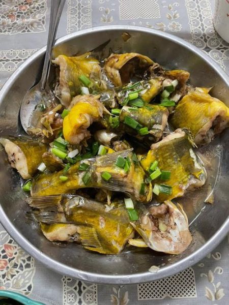 清蒸黄骨鱼怎么做_清蒸黄骨鱼要蒸几分钟-第1张图片-山城妙识 清蒸黄骨鱼怎么做_清蒸黄骨鱼要蒸几分钟-第1张图片-山城妙识