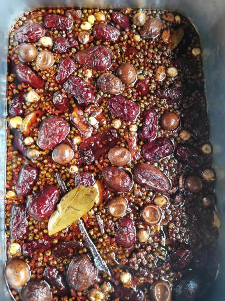 火锅底料怎么做_家常火锅简单做法-第1张图片-山城妙识 火锅底料怎么做_家常火锅简单做法-第1张图片-山城妙识