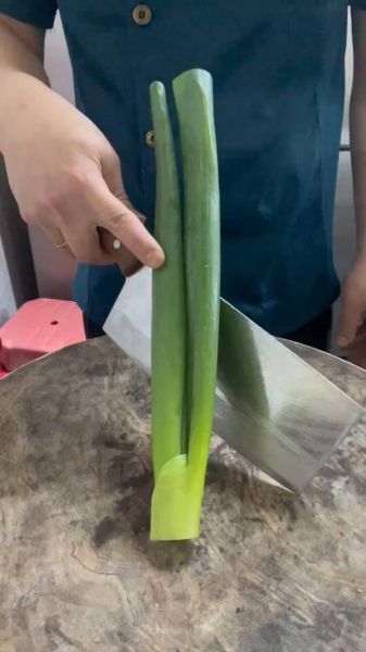 葱花怎么切_葱花怎么保存-第2张图片-山城妙识 葱花怎么切_葱花怎么保存-第2张图片-山城妙识