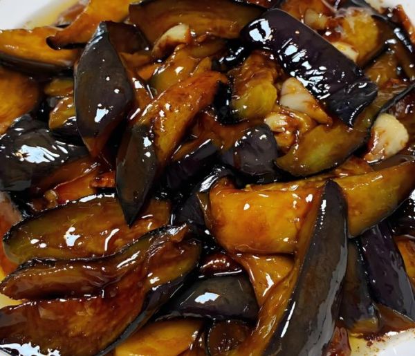 焖茄子怎么做才好吃_家常焖茄子需要焯水吗-第3张图片-山城妙识 焖茄子怎么做才好吃_家常焖茄子需要焯水吗-第3张图片-山城妙识