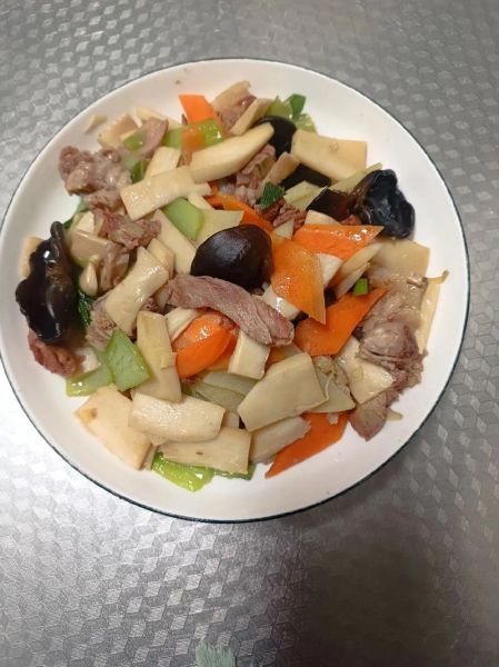 杏鲍菇炒肉怎么做_杏鲍菇炒肉需要焯水吗-第2张图片-山城妙识