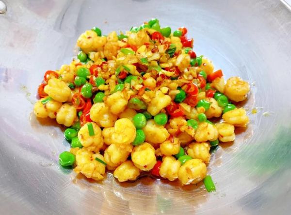 青豆炒虾仁怎么炒才嫩_青豆炒虾仁做法窍门-第1张图片-山城妙识 青豆炒虾仁怎么炒才嫩_青豆炒虾仁做法窍门-第1张图片-山城妙识