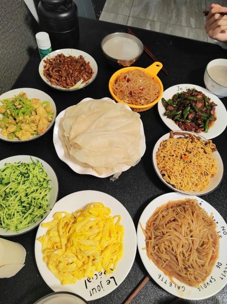 薄饼卷菜的家常做法_薄饼怎么做又软又筋道-第3张图片-山城妙识 薄饼卷菜的家常做法_薄饼怎么做又软又筋道-第3张图片-山城妙识