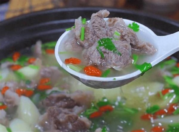 清汤牛腩怎么做_牛腩汤怎么炖才白-第1张图片-山城妙识 清汤牛腩怎么做_牛腩汤怎么炖才白-第1张图片-山城妙识