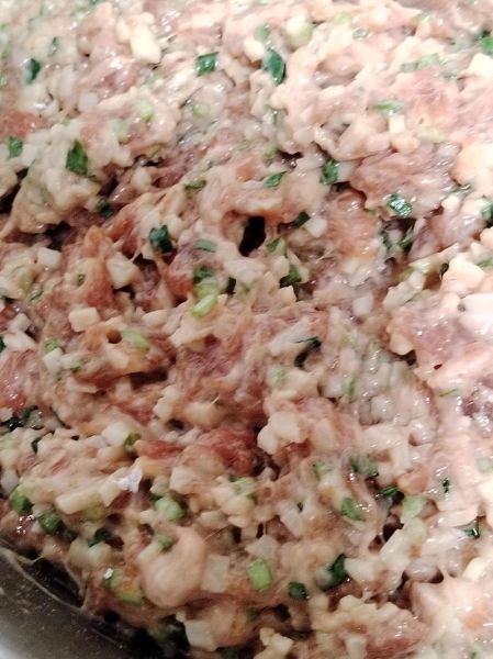 莲藕猪肉饺子馅怎么做_莲藕猪肉饺子馅怎么调才好吃-第3张图片-山城妙识 莲藕猪肉饺子馅怎么做_莲藕猪肉饺子馅怎么调才好吃-第3张图片-山城妙识