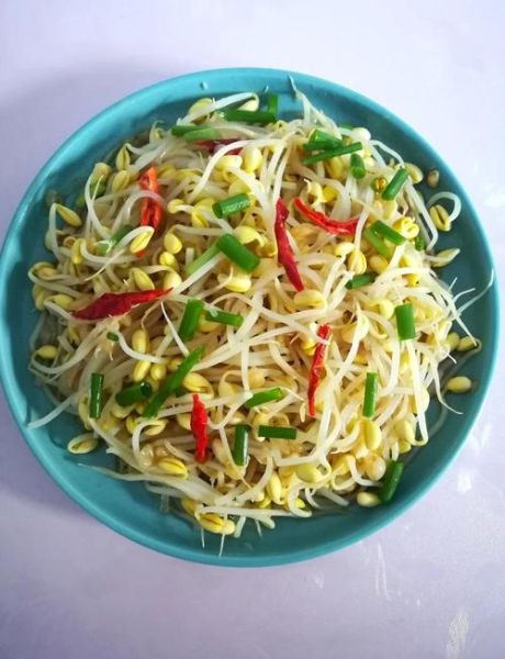 凉拌黄豆芽怎么做好吃_凉拌黄豆芽要不要焯水-第1张图片-山城妙识 凉拌黄豆芽怎么做好吃_凉拌黄豆芽要不要焯水-第1张图片-山城妙识