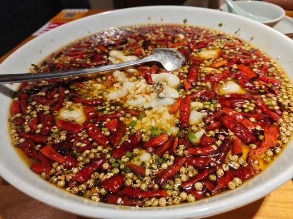 沸腾鱼怎么做才正宗_沸腾鱼最正宗的做法-第2张图片-山城妙识