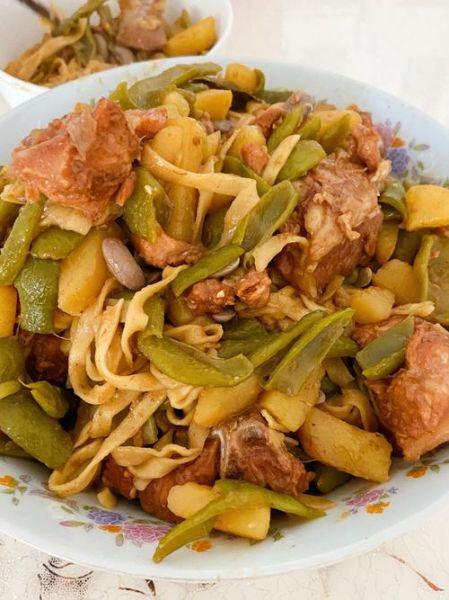 土豆焖面怎么做_家常做法窍门-第2张图片-山城妙识 土豆焖面怎么做_家常做法窍门-第2张图片-山城妙识