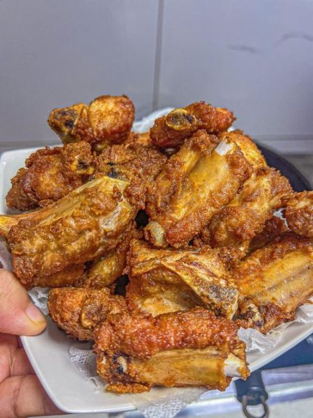 炸排骨怎么做_炸排骨用什么粉更酥脆-第2张图片-山城妙识 炸排骨怎么做_炸排骨用什么粉更酥脆-第2张图片-山城妙识