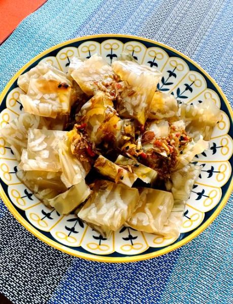 肉皮冻的家常做法步骤_肉皮冻怎么做才透明-第1张图片-山城妙识 肉皮冻的家常做法步骤_肉皮冻怎么做才透明-第1张图片-山城妙识