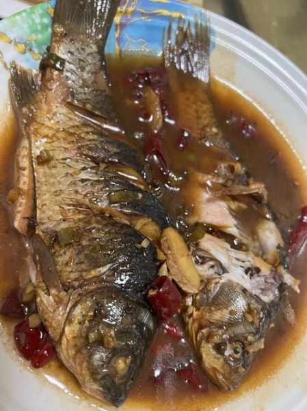 酱焖鲫鱼的家常做法_酱焖鲫鱼怎么做才入味-第2张图片-山城妙识 酱焖鲫鱼的家常做法_酱焖鲫鱼怎么做才入味-第2张图片-山城妙识