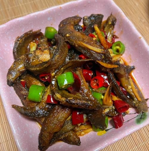 泥鳅怎么做好吃_泥鳅的做法大全-第1张图片-山城妙识